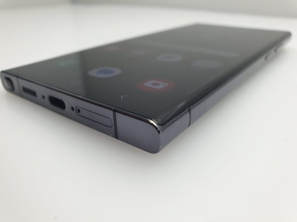Buy Used Samsung Galaxy S23 Ultra 256GB |Cracked Back Casing| Black (3 ...