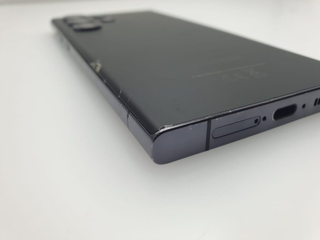 Buy Used Samsung Galaxy S23 Ultra 256GB |Cracked Back Casing| Black (3 ...