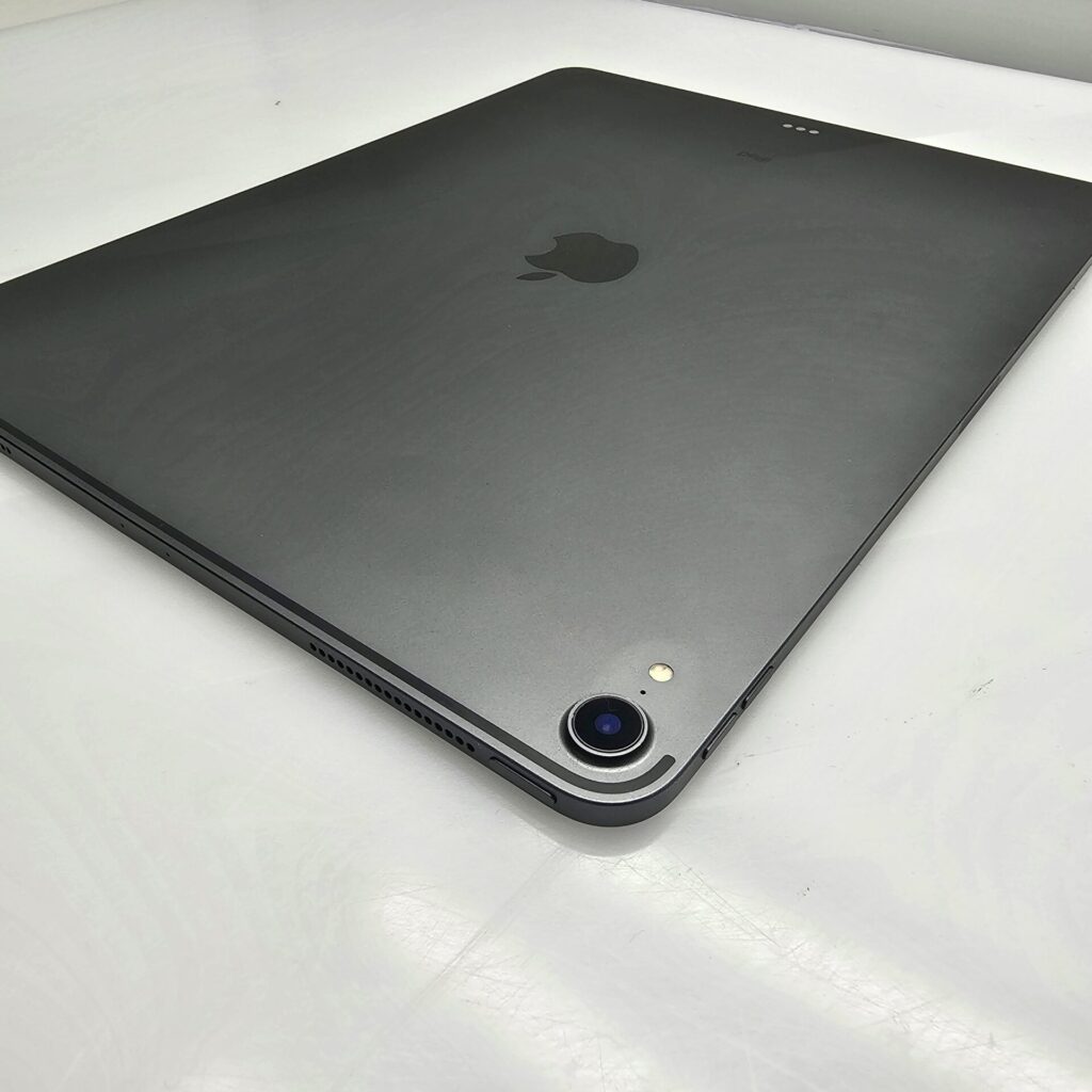 Buy Used iPad Pro 12.9-Inch (Wifi Only) 3rd Gen 64GB No Face ID And ...