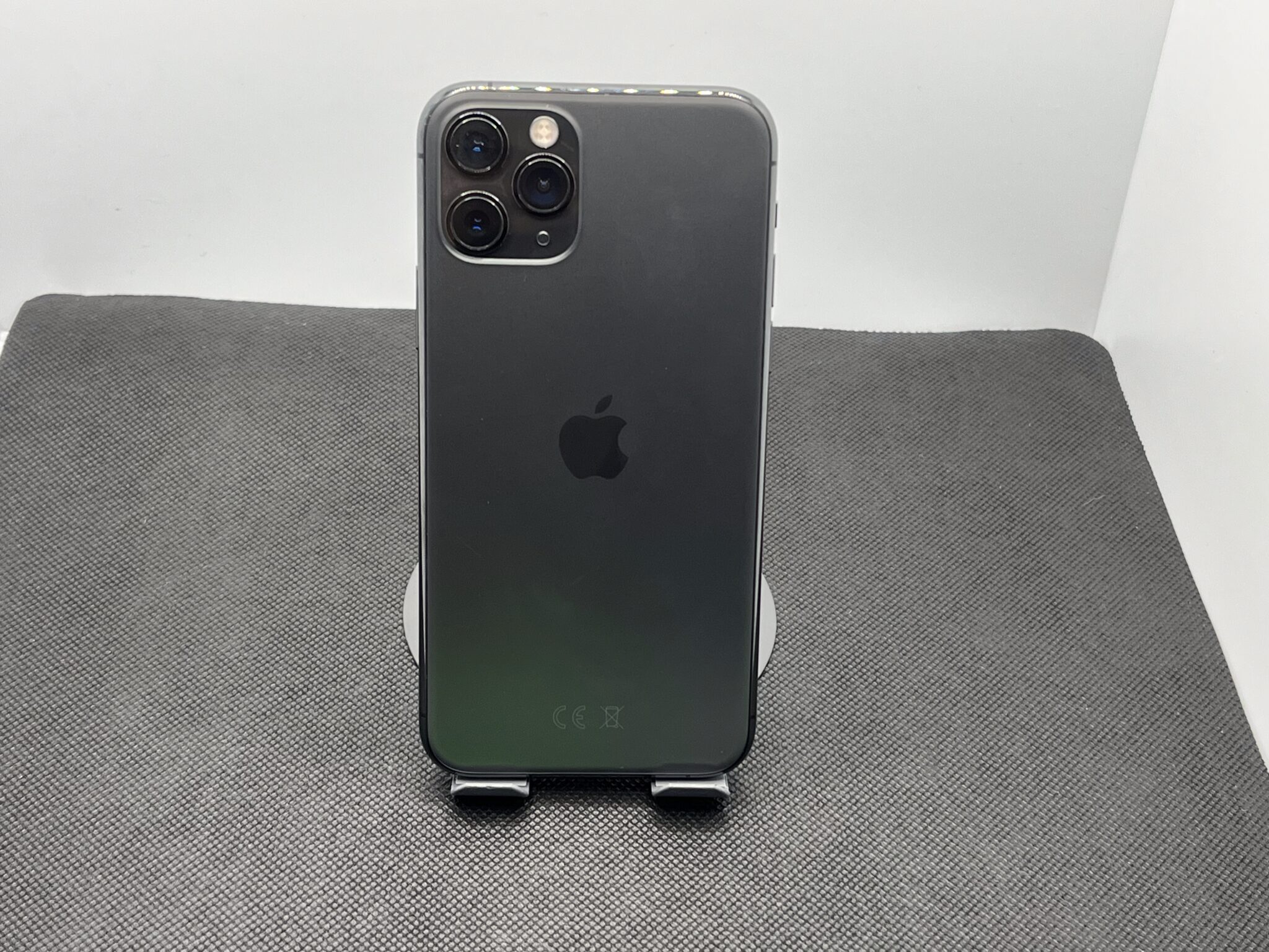 Apple iPhone 11 Pro 256GB Space Gray (6 Month Warranty) | Epic Deals SA