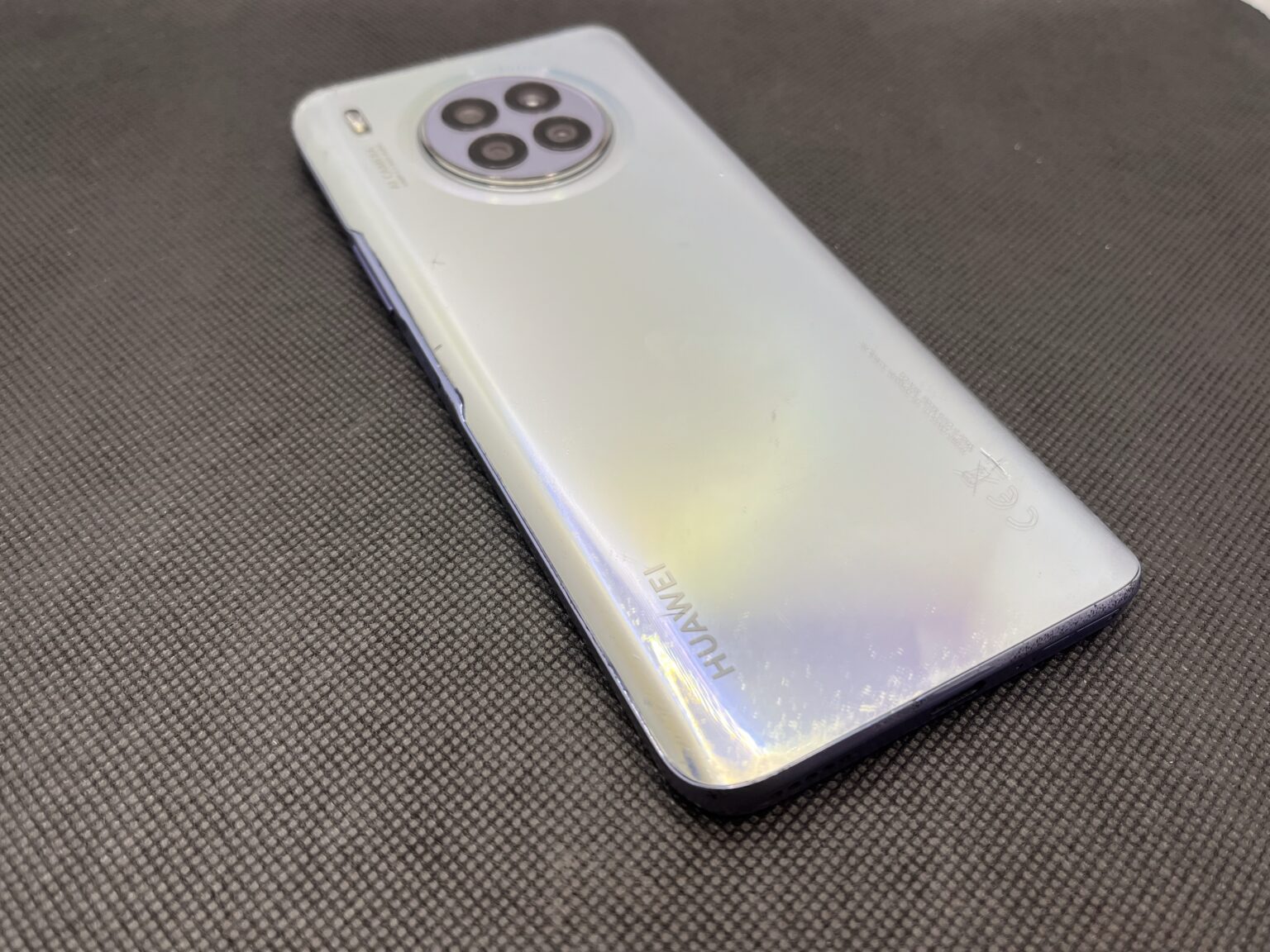 Huawei Nova 8i 128GB Moonlight Silver - Cracked Screen And Screen ...