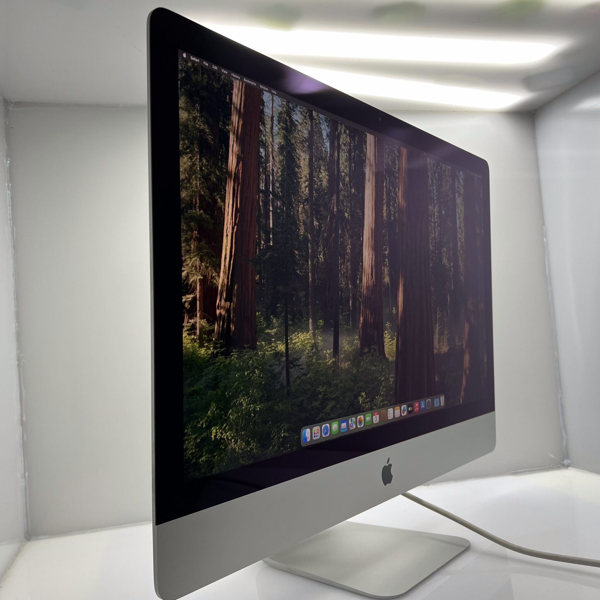 Apple iMac 27-Inch “Core i5” 8GB RAM 256GB SSD (Late 2020) + Keyboard ...