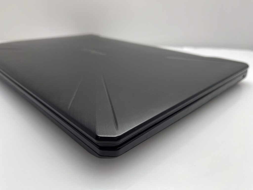 Asus FX705D Ryzen 7 2.30GHz 32GB RAM 256GB SSD Black - Minor Bright ...