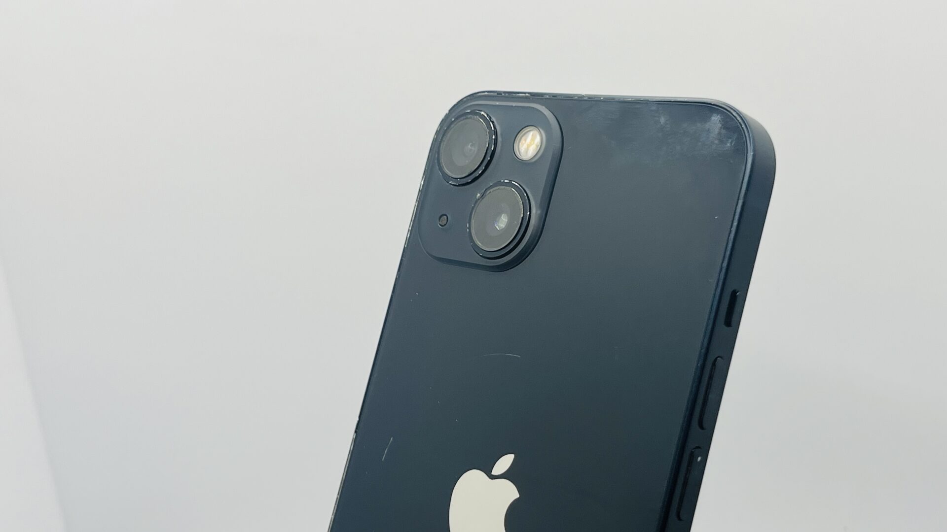 Apple iPhone 13 Midnight 128GB - (Grade B) | Epic Deals SA