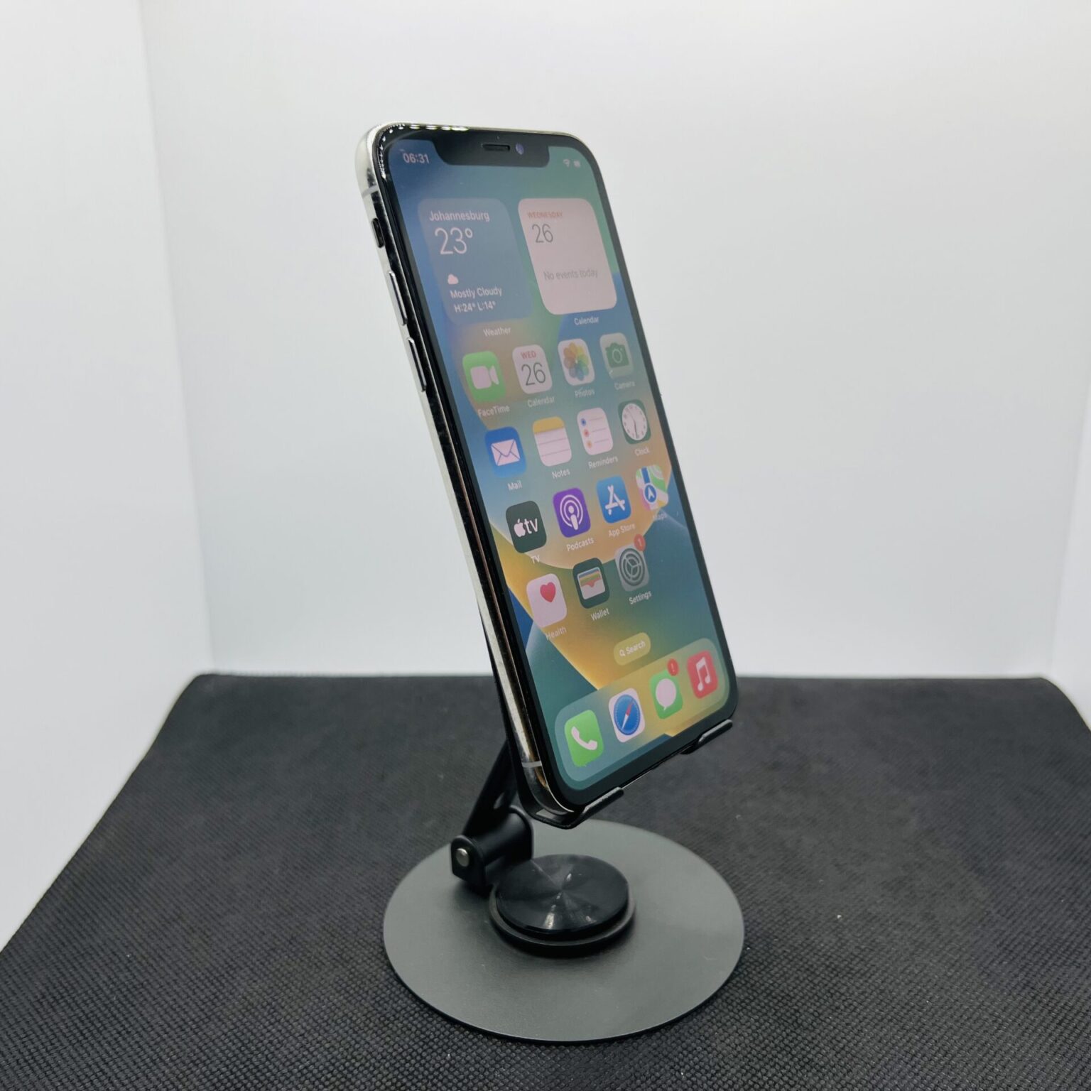 Apple iPhone X Silver 64GB – (Grade B) | Epic Deals SA