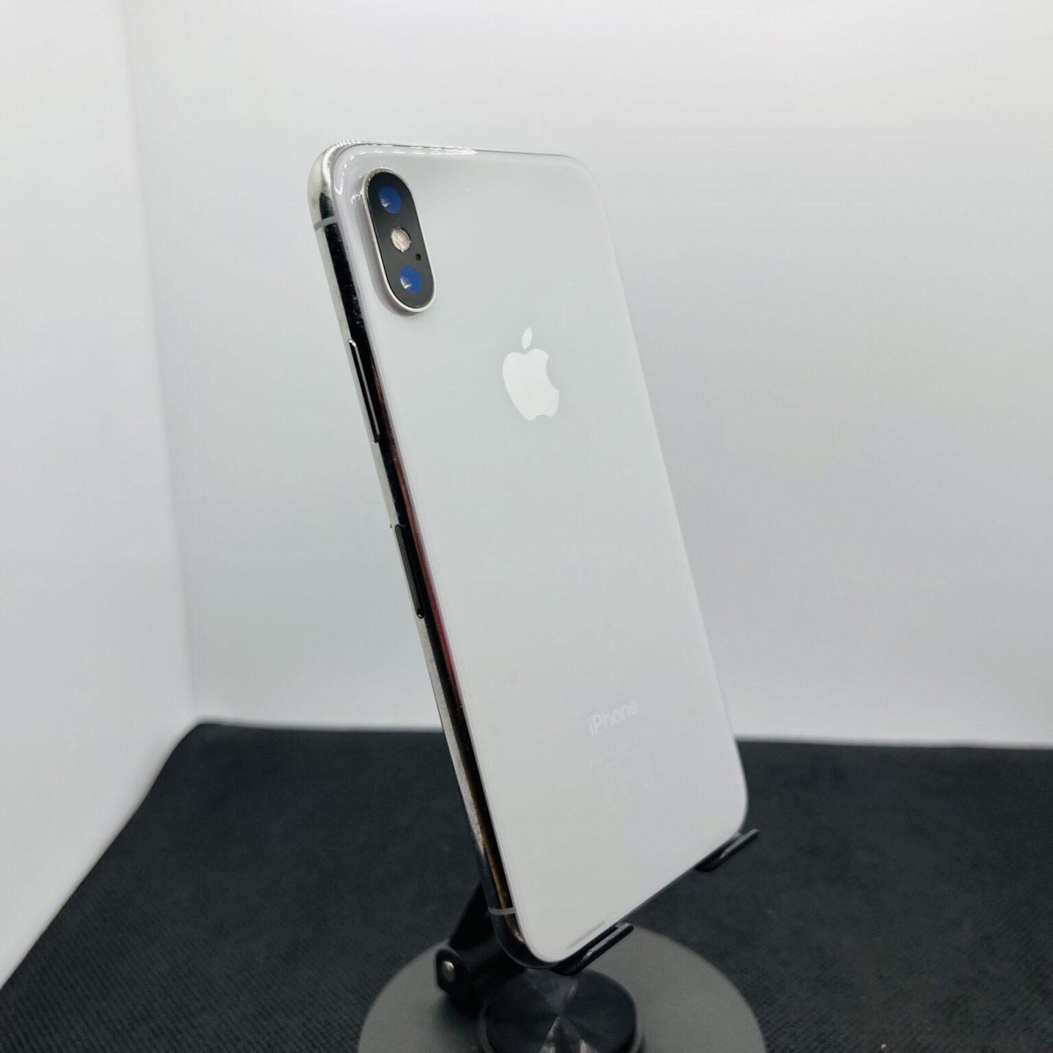 Apple iPhone X Silver 64GB – (Grade B) | Epic Deals SA