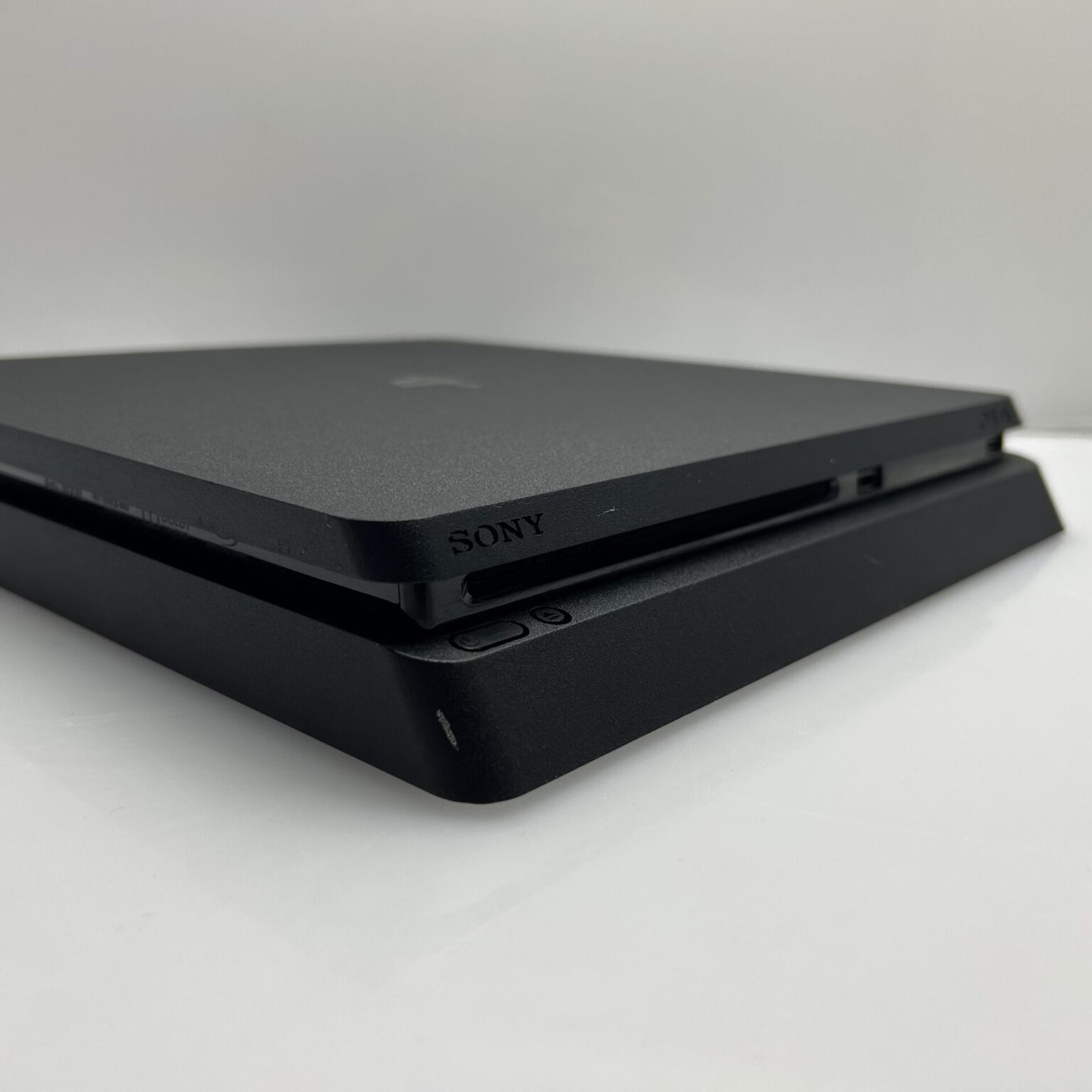 PlayStation 4 Slim Black 500GB + HDMI Cable + Power Cable + 1 ...