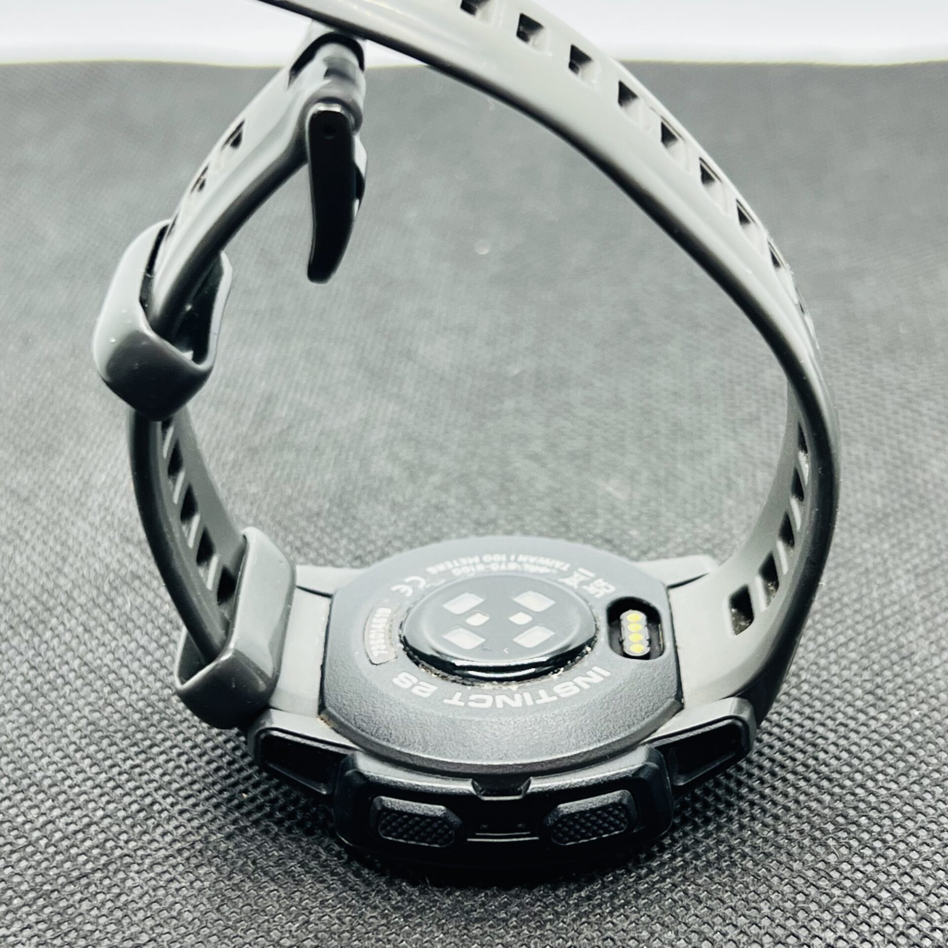 Garmin Instinct 2 Black - (Grade B) | Epic Deals SA