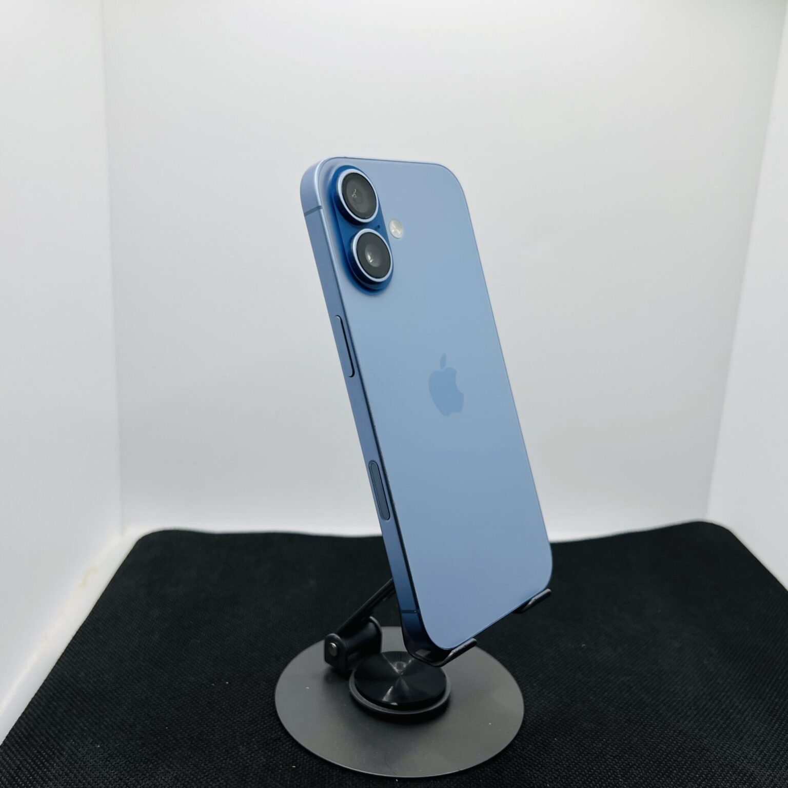 Apple iPhone 17 256GB Mist Blue – (Grade B) | Epic Deals SA