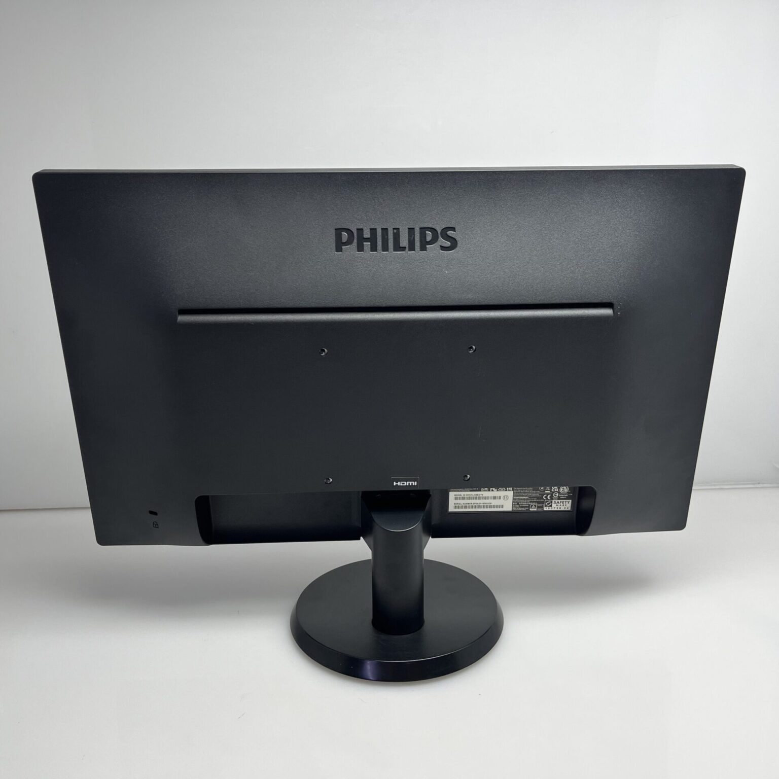 Phillips 20-inch V-Line LED-backlit LCD desktop computer monitor-Black ...